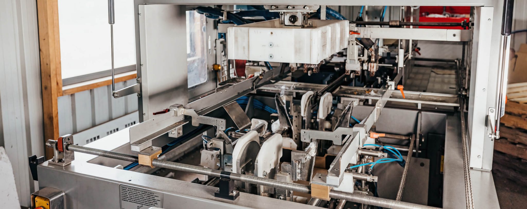Carton Erector - Producing Australian erected cardboard boxes for packaging